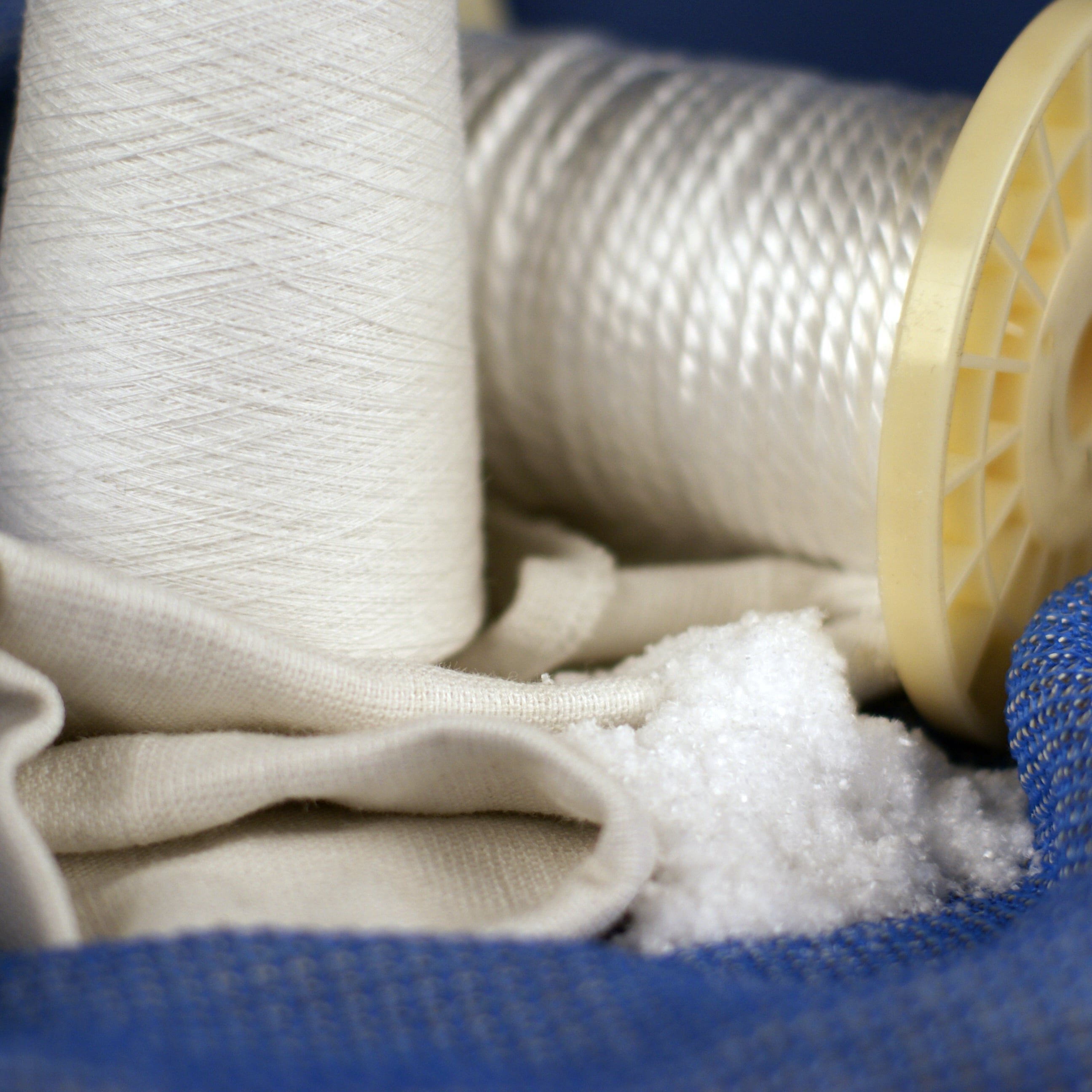 PTFE fibres, yarns and fabrics for technical textiles