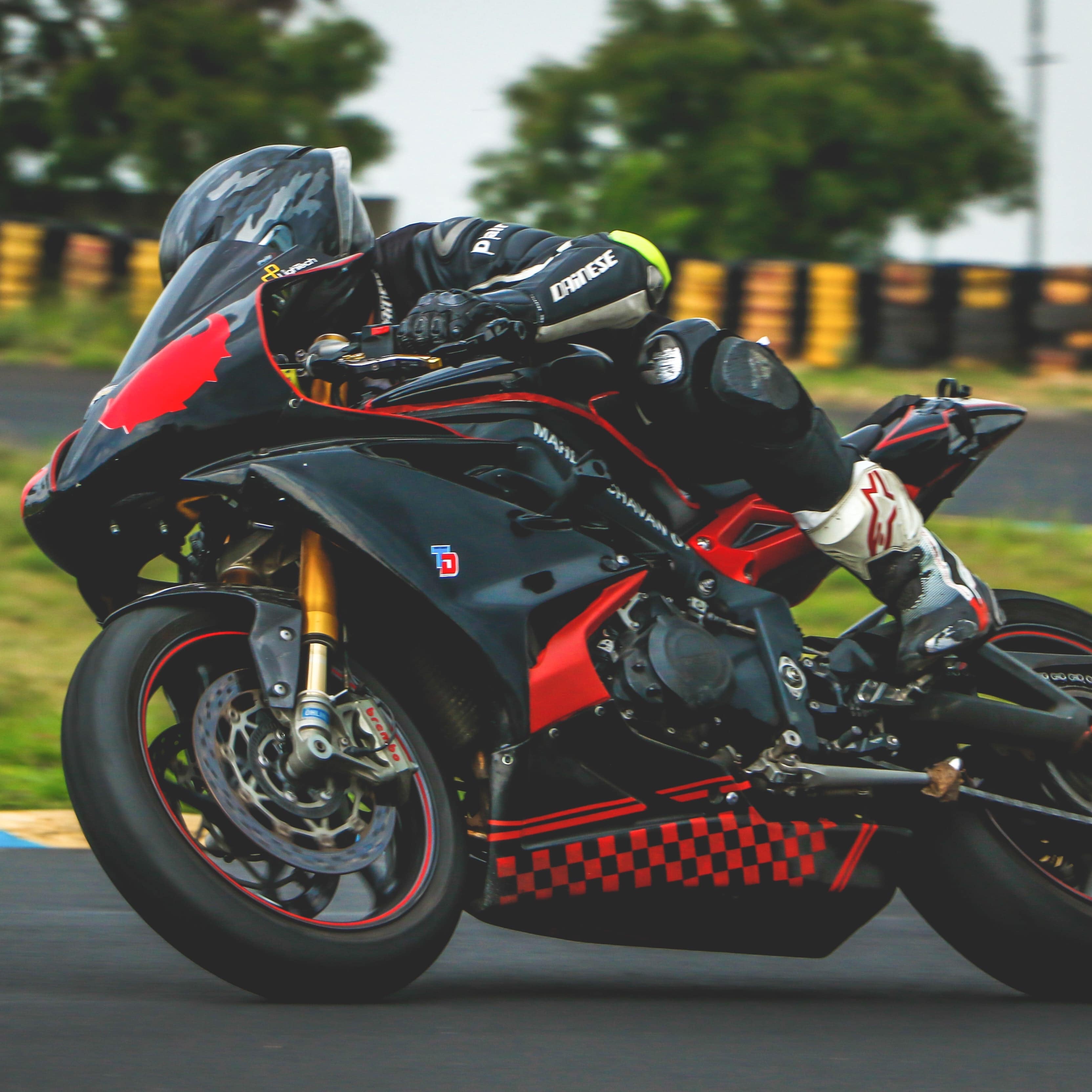 Vectran® in fibres, yarns and fabrics for technical textiles